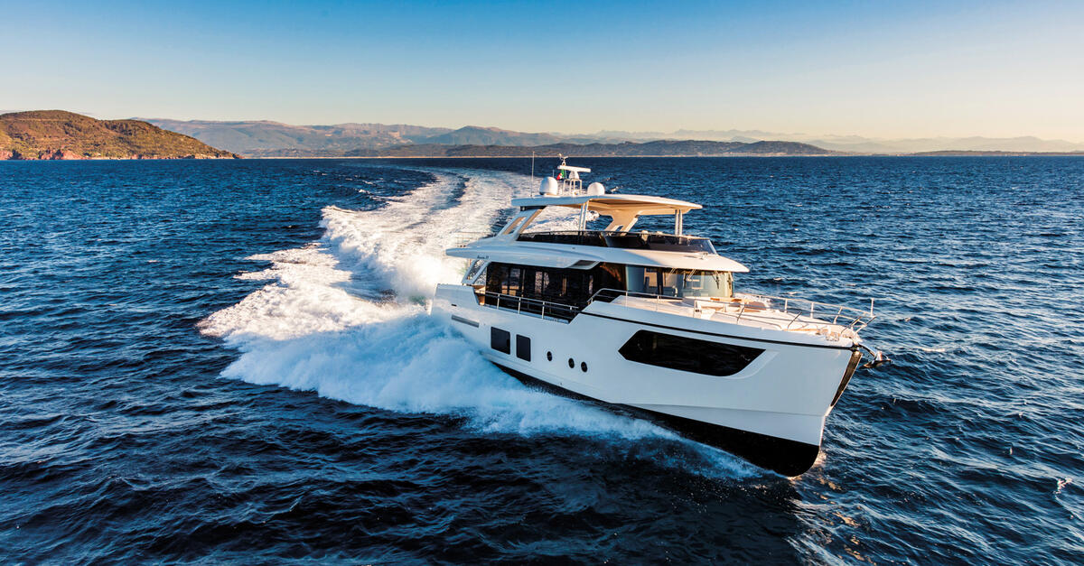 Absolute Yachts, Navetta 73